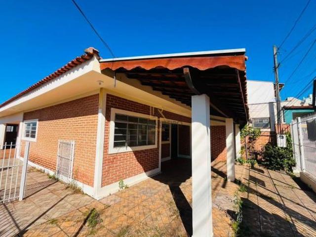 Casa para venda em Centro de 237.10m² com 6 Quartos e 8 Garagens