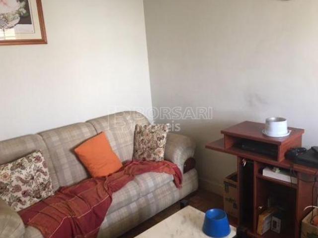 Casa para venda em Centro de 236.00m² com 3 Quartos e 5 Garagens