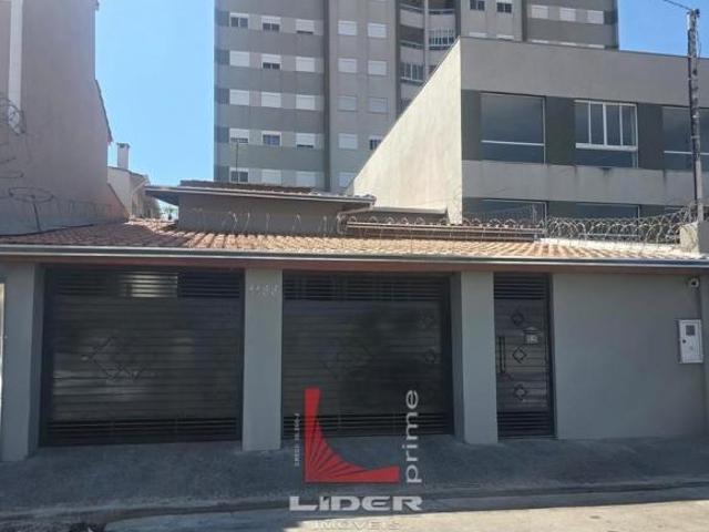 Casa para venda em Centro de 300.00m² com 4 Quartos, 1 Suite e 2 Garagens