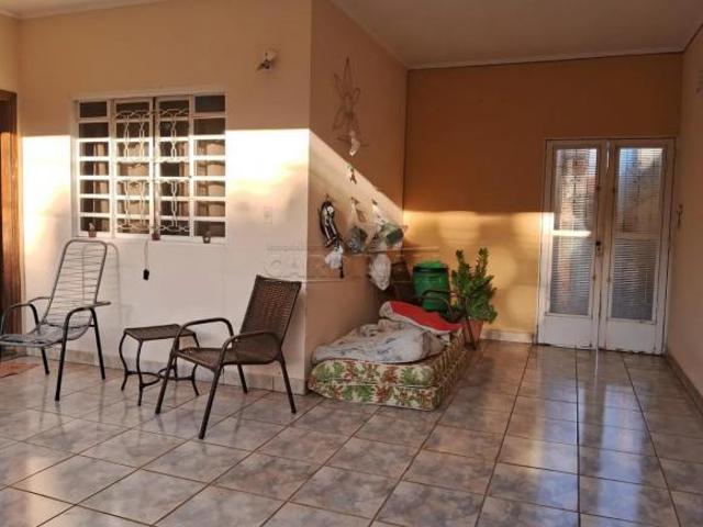 Casa para venda em Centro de 310.00m² com 4 Quartos, 2 Suites e 3 Garagens