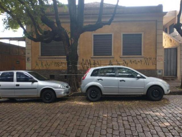 Casa para venda em Centro de 320.00m² com 3 Quartos e 1 Garagem