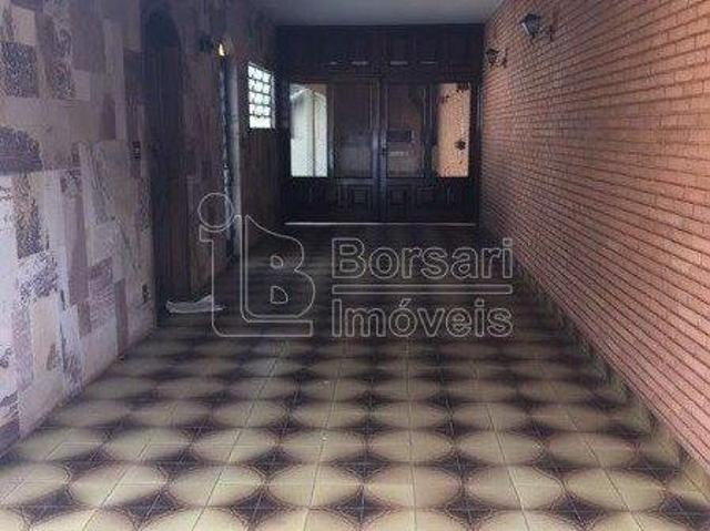 Casa para venda em Centro de 320.00m² com 5 Quartos, 1 Suite e 7 Garagens