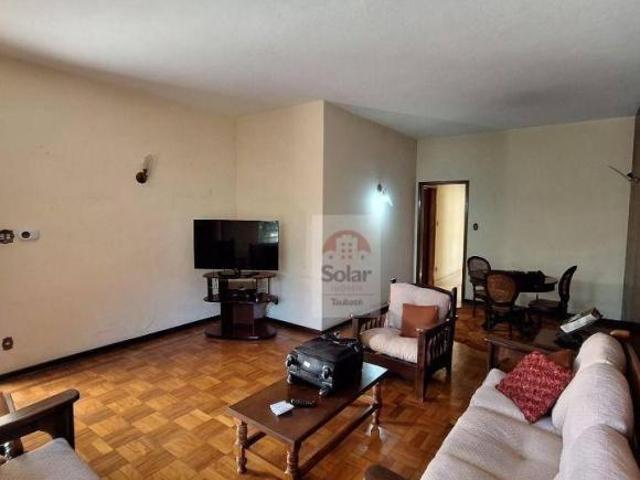 Casa para venda em Centro de 338.00m² com 3 Quartos e 3 Garagens