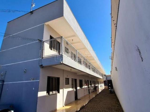 Casa para venda em Centro de 455.00m² com 1 Quarto e 3 Garagens