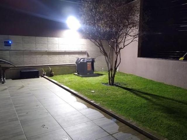 Casa para venda em Centro de 420.00m² com 3 Quartos, 1 Suite e 6 Garagens
