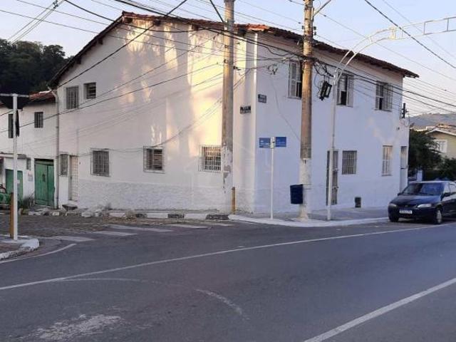 Casa para venda em Centro de 435.00m² com 2 Quartos e 1 Garagem