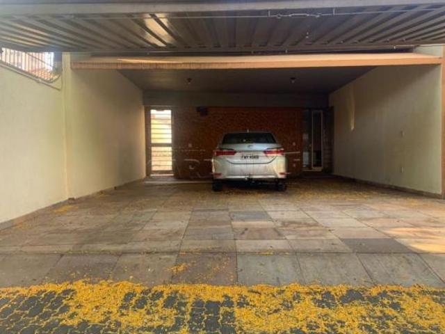 Casa para venda em Centro de 547.00m² com 8 Quartos, 3 Suites e 3 Garagens