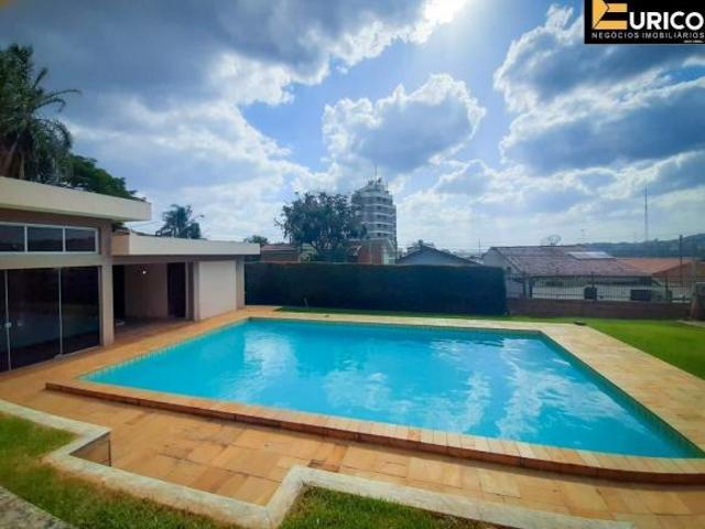 Casa para venda em Centro de 558.04m² com 6 Quartos, 4 Suites e 4 Garagens