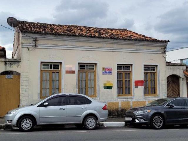 Casa para venda em Centro de 576.00m² com 2 Quartos e 1 Garagem