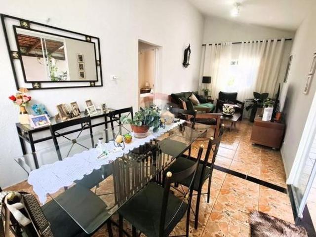 Casa para venda em Centro de 50.00m² com 2 Quartos e 3 Garagens