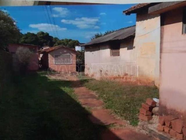 Casa para venda em Centro de 626.00m² com 2 Quartos e 4 Garagens