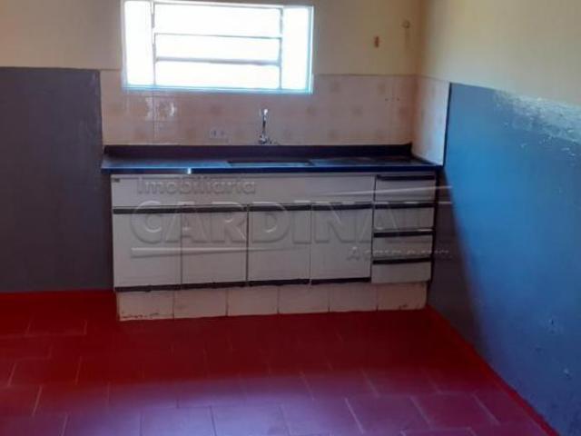 Casa para venda em Centro de 77.00m² com 2 Quartos e 8 Garagens