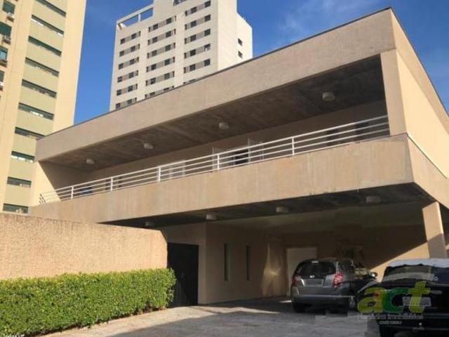 Casa para venda em Centro de 800.00m² com 4 Quartos, 4 Suites e 9 Garagens
