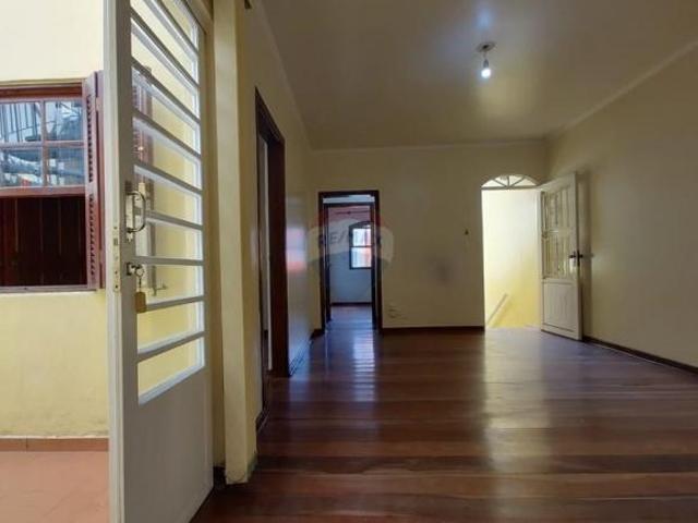 Casa para venda em Centro de 90.00m² com 3 Quartos