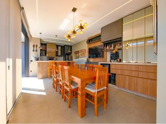 Casa para venda em Centro em Araras São Paulo de 180.00m² com 2 Quartos, 2 Suítes e 2 Garagens