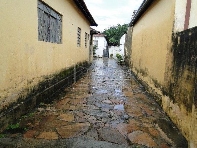 Casa para venda em Centro em Araraquara São Paulo de 270.00m² com 6 Quartos e 5 Garagens