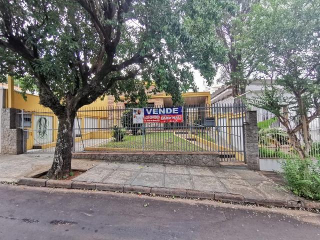 Casa para venda em Centro em Araraquara São Paulo de 364.00m² com 4 Quartos, 1 Suíte e 10 Garagens
