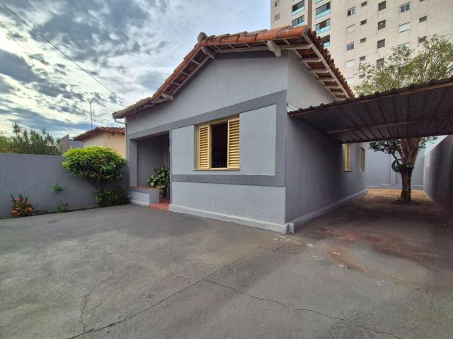 Casa para venda em Centro em Araraquara São Paulo de 86.00m² com 3 Quartos e 4 Garagens