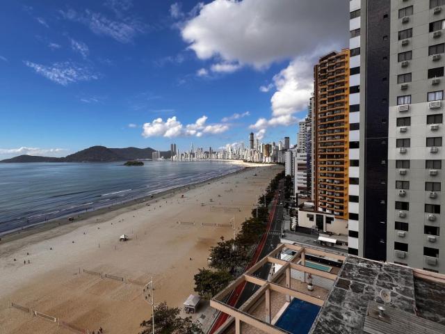 Casa para venda em Centro em Balneário Camboriú Santa Catarina de 142.00m² com 1 Quarto, 2 Suítes e 1 Garagem
