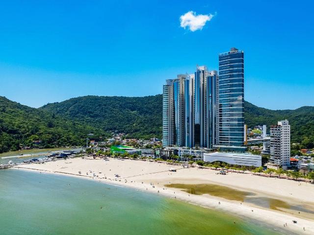 Casa para venda em Centro em Balneário Camboriú Santa Catarina de 230.00m² com 4 Quartos, 4 Suítes e 4 Garagens