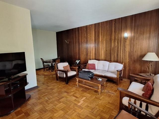 Casa para venda em Centro em Taubaté São Paulo de 338.00m² com 3 Quartos e 3 Garagens