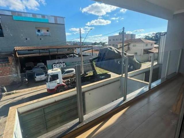 Casa para venda em Centro, Sarzedo