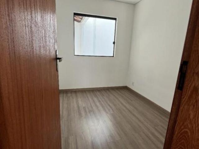 Casa para venda em Centro, Sarzedo