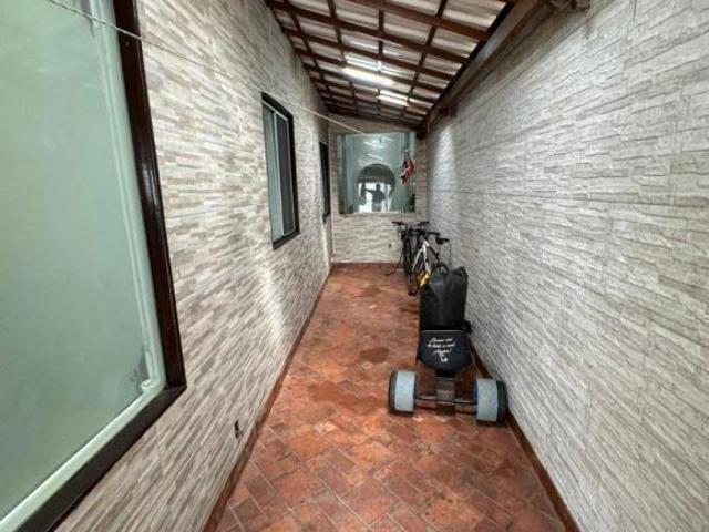 Casa para venda em Centro, Sarzedo