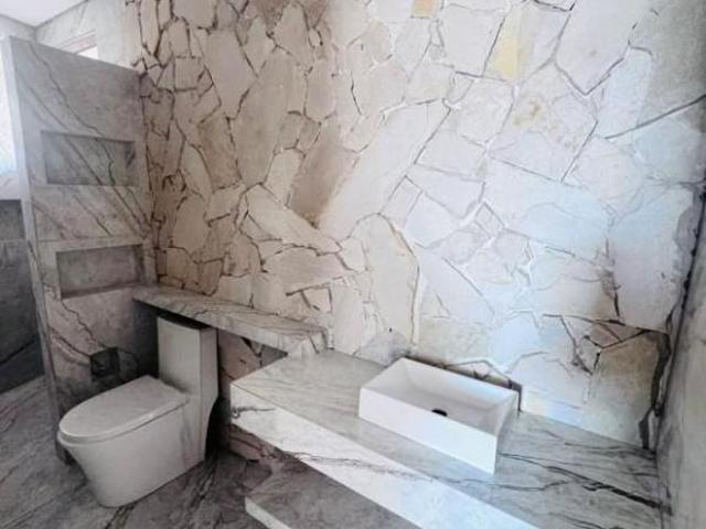 Casa para venda em Centro, Sarzedo