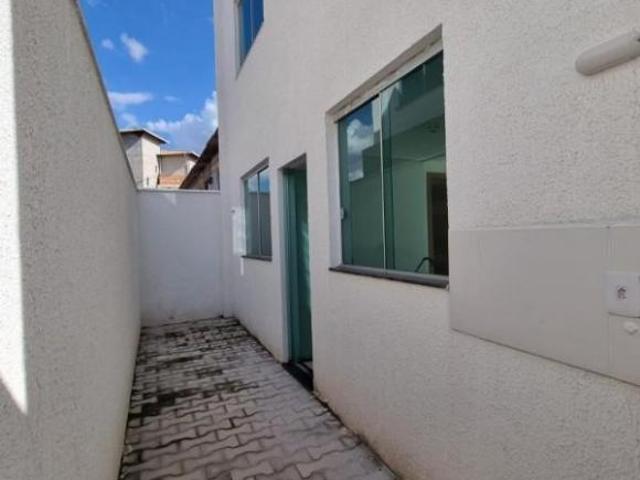 Casa para venda em Centro, Sarzedo