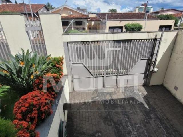 Casa para venda em Centro, Uberlândia
