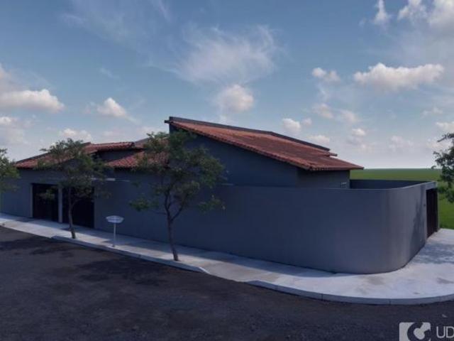 Casa para venda em Centro, Uberlândia