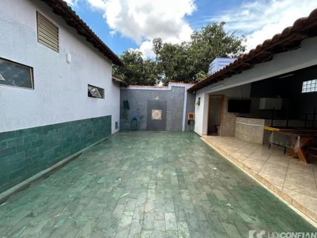 Casa para venda em Centro, Uberlândia