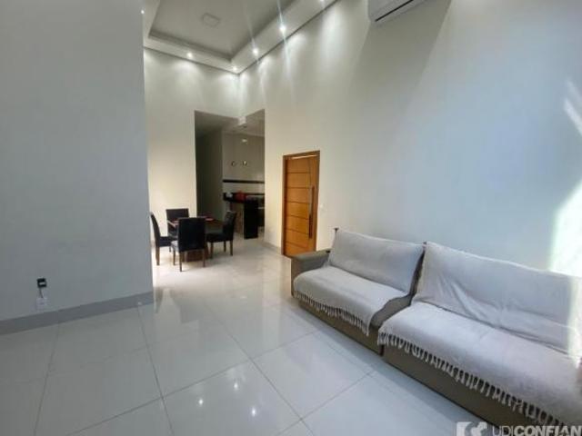 Casa para venda em Centro, Uberlândia