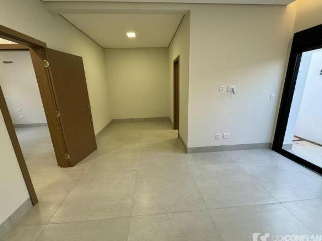Casa para venda em Centro, Uberlândia