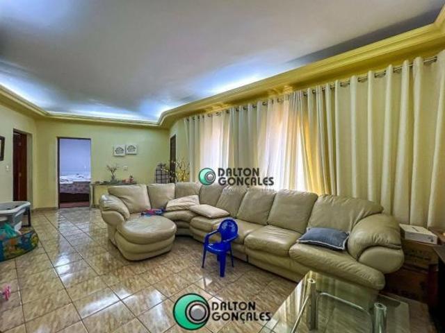 Casa para venda em Chácara Areal de 248.00m² com 3 Quartos, 1 Suite e 4 Garagens