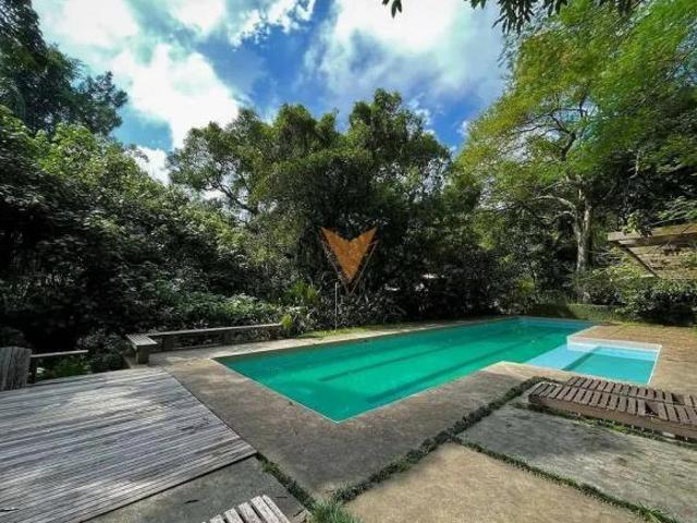 Casa para venda em Chácara Do Refúgio de 380.00m² com 3 Quartos, 3 Suites e 4 Garagens