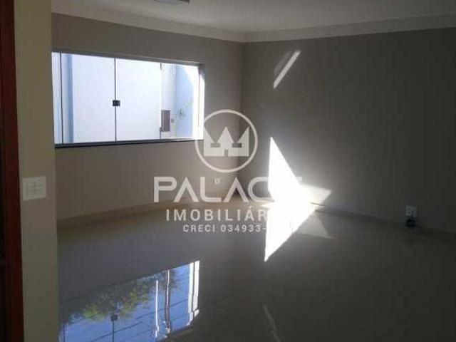 Casa para venda em Chácara Esperia de 310.00m² com 1 Quarto, 3 Suites e 6 Garagens