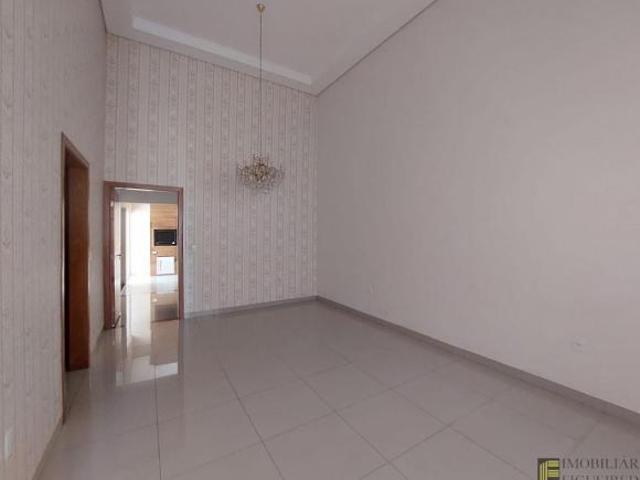 Casa para venda em Chácara Jockey Club zona Rural de 150.00m² com 3 Quartos, 2 Suites e 2 Garagens