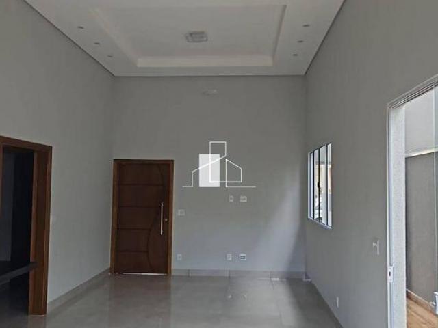 Casa para venda em Chácara Jockey Club zona Rural de 120.00m² com 2 Quartos, 2 Suites e 2 Garagens