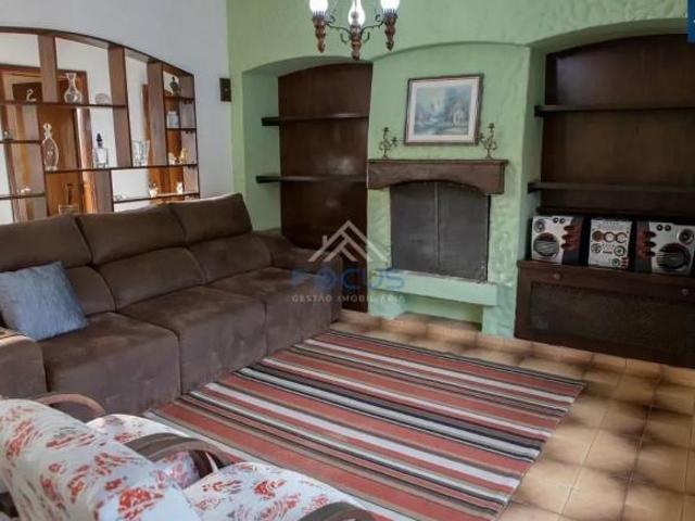 Casa para venda em Chácara Malota de 800.00m² com 4 Quartos, 2 Suites e 7 Garagens
