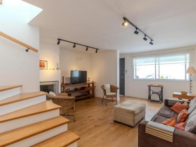 Casa para venda em Chácara Monte Alegre com 3 quartos, sendo 1 suíte, 116m²