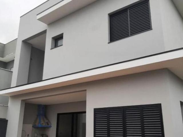 Casa para venda em Chácara Morada Mediterrânea de 195.00m² com 3 Quartos, 3 Suites e 4 Garagens