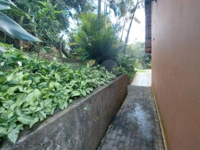 Casa para venda em Chácara Morada Mediterrânea de 250.00m² com 4 Quartos, 2 Suites e 6 Garagens