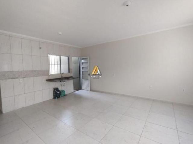 Casa para venda em Chácara Recreio Alvorada de 80.00m² com 3 Quartos, 1 Suite e 1 Garagem