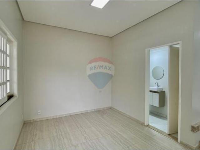 Casa para venda em Chácara Rodrigues de 189.00m² com 3 Quartos, 1 Suite e 4 Garagens