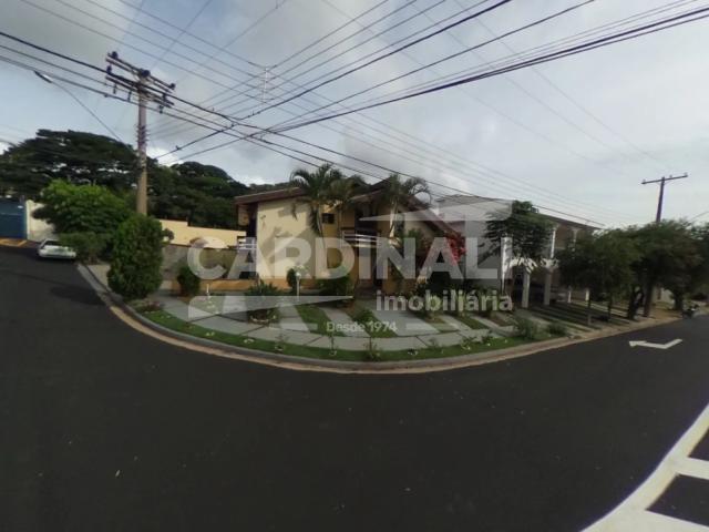 Casa para venda em Chácara São João em São Carlos São Paulo de 233.00m² com 3 Quartos, 1 Suíte e 4 Garagens