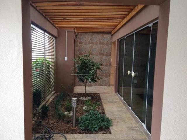 Casa para venda em Chacara São Joao de 252.00m² com 3 Quartos, 1 Suite e 2 Garagens