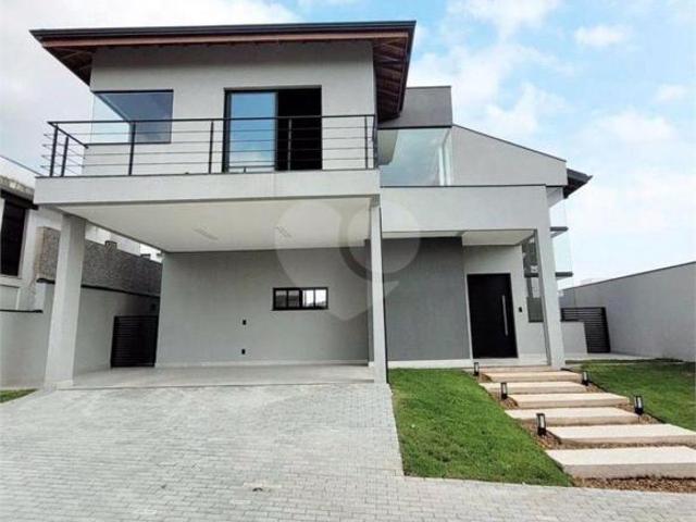 Casa para venda em Chácara Santa Cruz Dos Pires de 289.00m² com 3 Quartos, 3 Suites e 4 Garagens