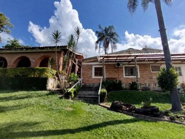Casa para venda em Chácaras Do Guacuri de 71.00m² com 5 Quartos, 1 Suite e 20 Garagens